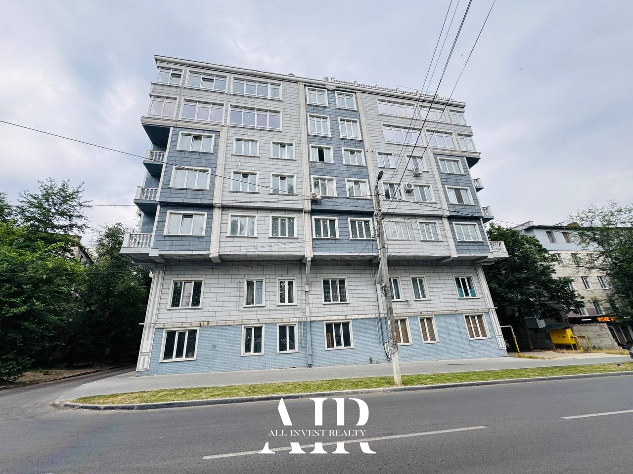 Se vinde apartament cu 1 camera + living, sec. Râșcani, Str. Andrei Saharov